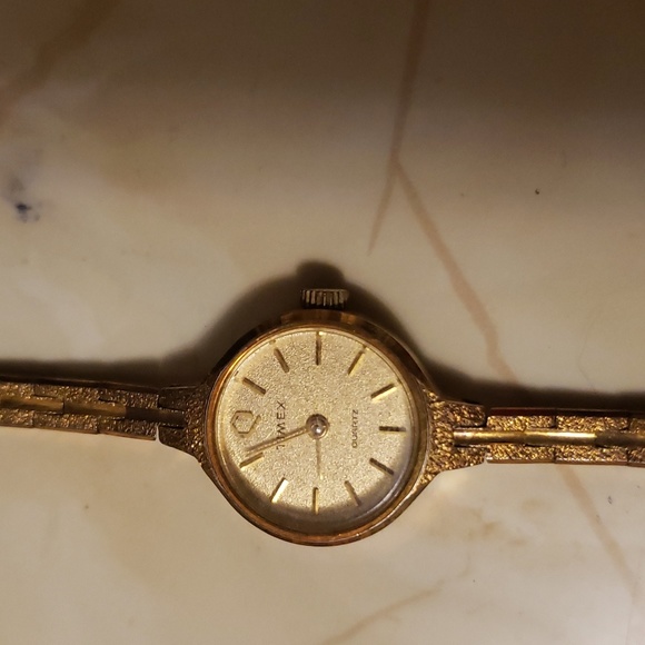 Timex | Accessories | Vintage Golden Timex Watch | Poshmark